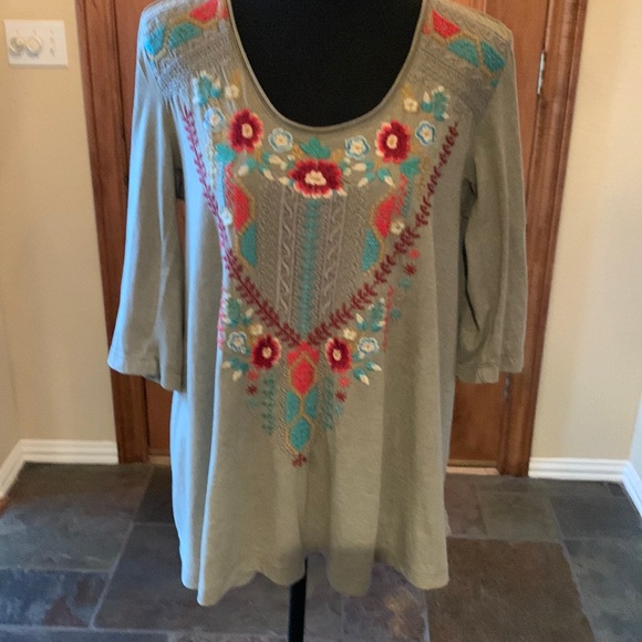 Johnny Was | Tops | Really Adorable Johnny Was Tee Shirt In A Muted ...